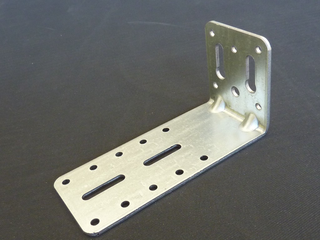 Kuchly SA : Angle bracket 90° 60 x 70 x 140 x 3